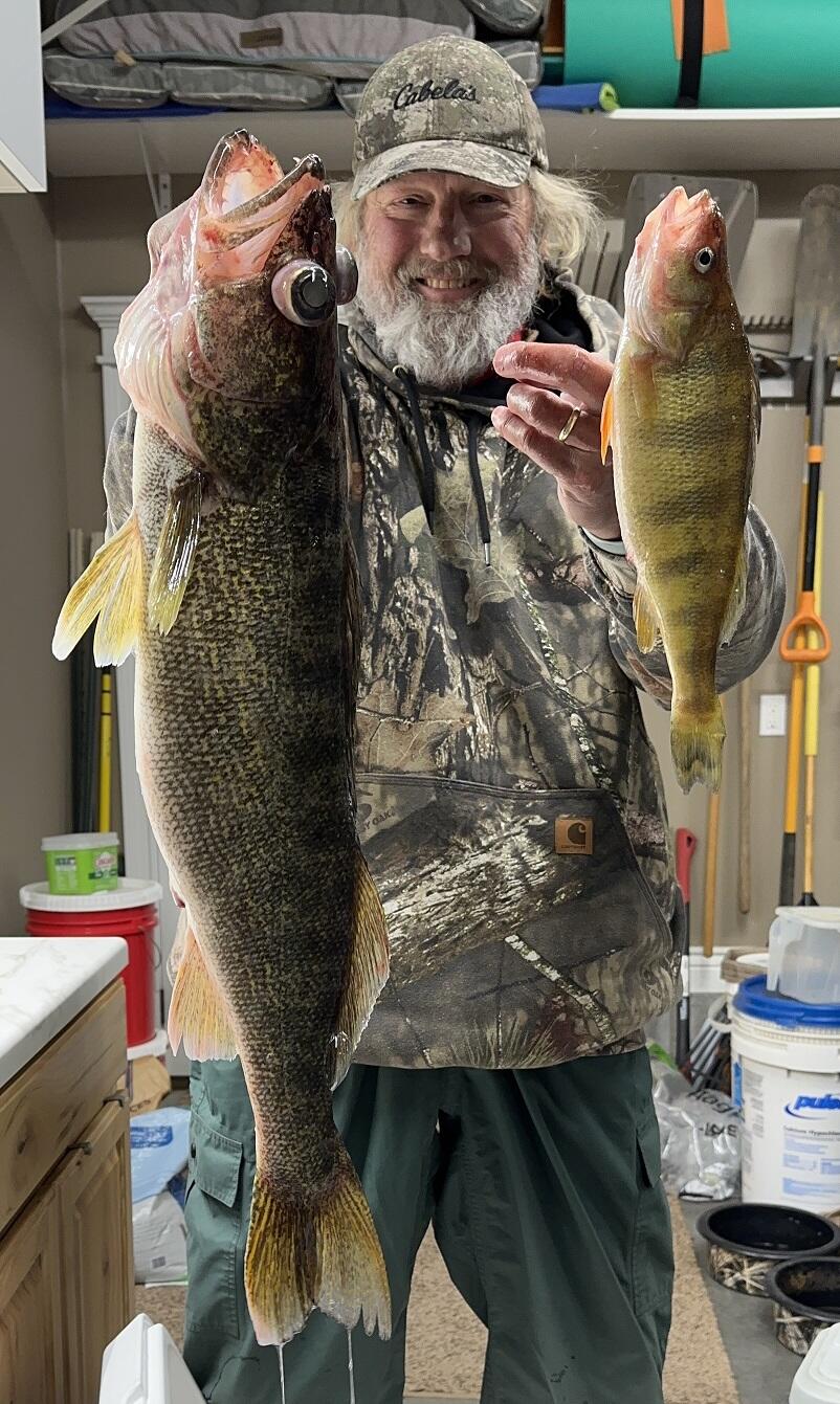 | Twin Lakes Walleye Club